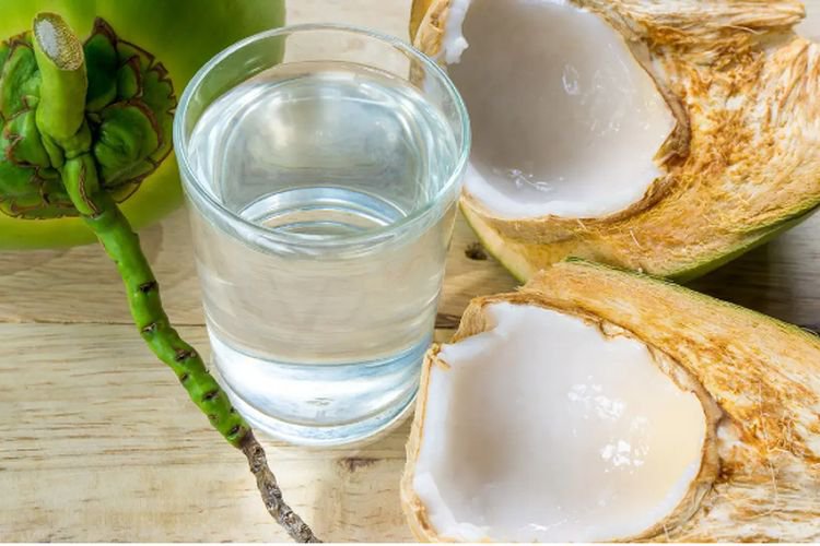 10 Manfaat Air Kelapa yang Jarang Diketahui Orang, Salah Satunya Bisa Cegah Penambahan Berat ...